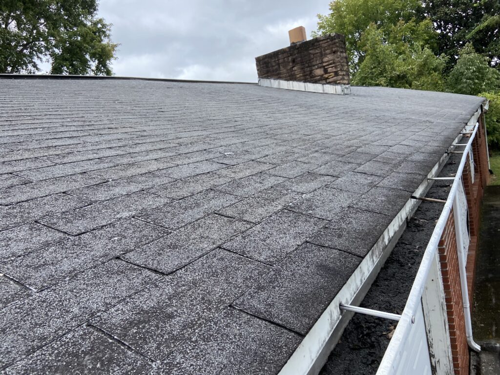 Roof has only one layer of shingles - Litespeed Construction Knoxville
